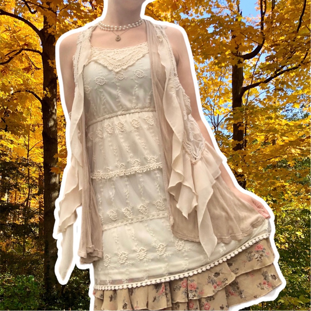 True Vintage Y2k Ivory Lace Sheer Fairycore Cami Dres… - Gem